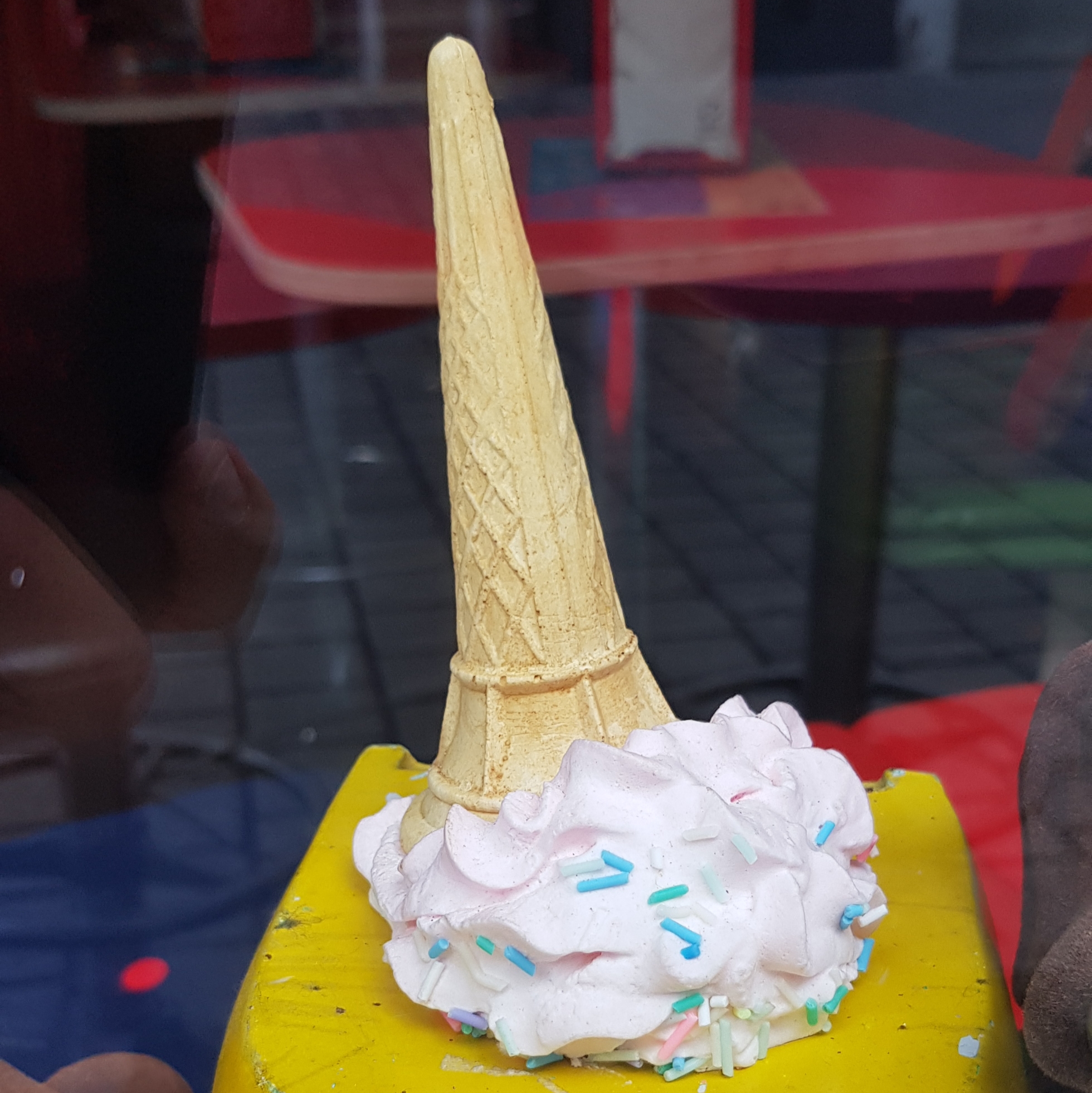 Pinocchio-Eisbecher aus Pastewka - Filmrezepte